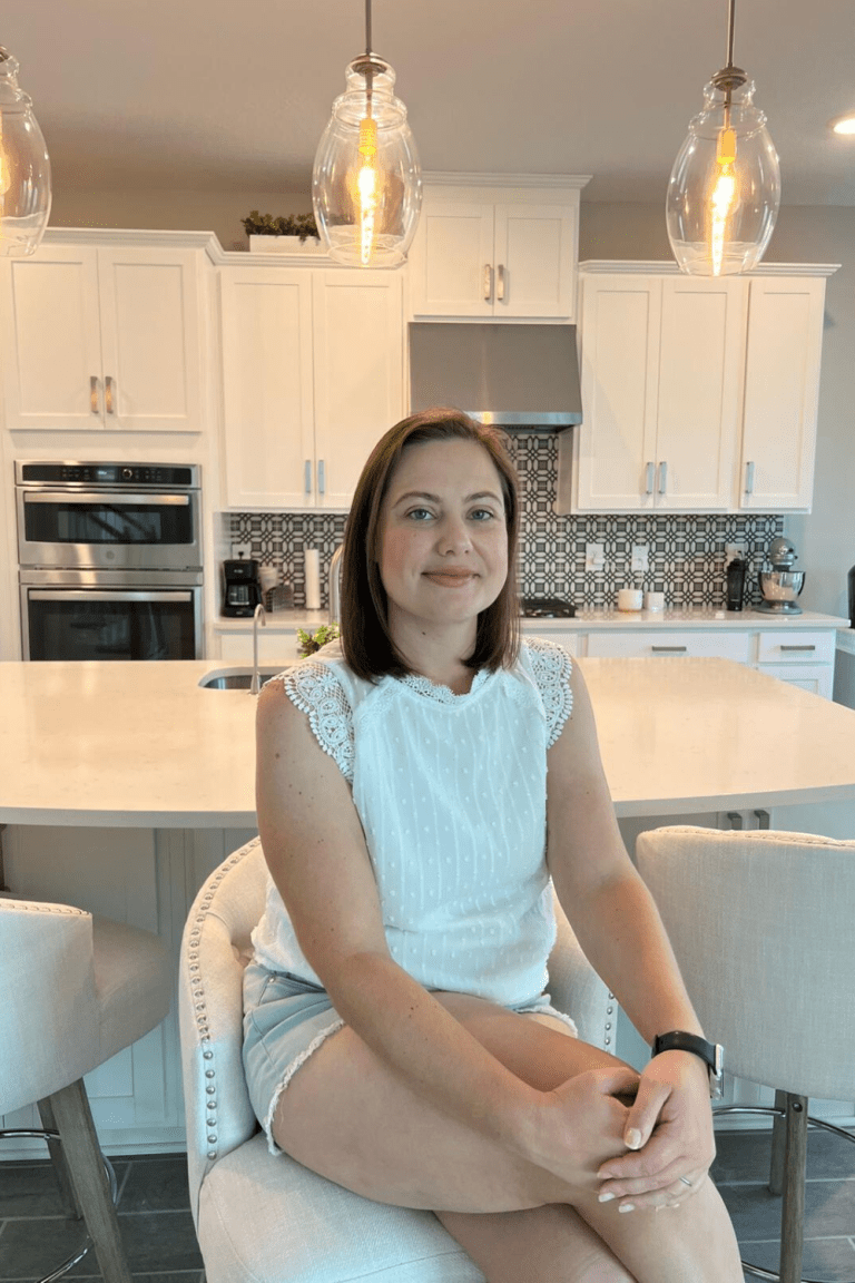 About Me – Veronica Moore